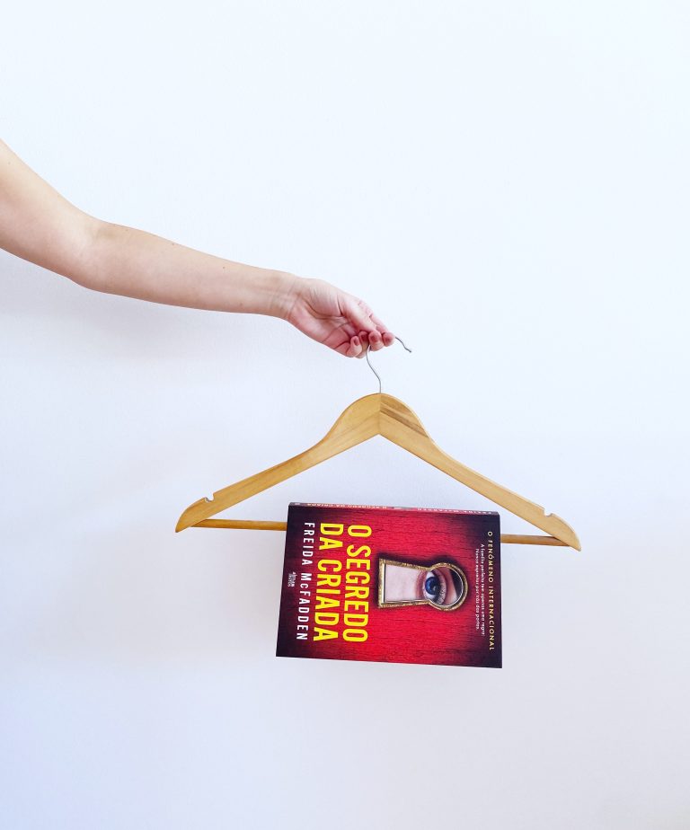 "A criada" e "O segredo da criada" - Thriller review - Andreia Moita